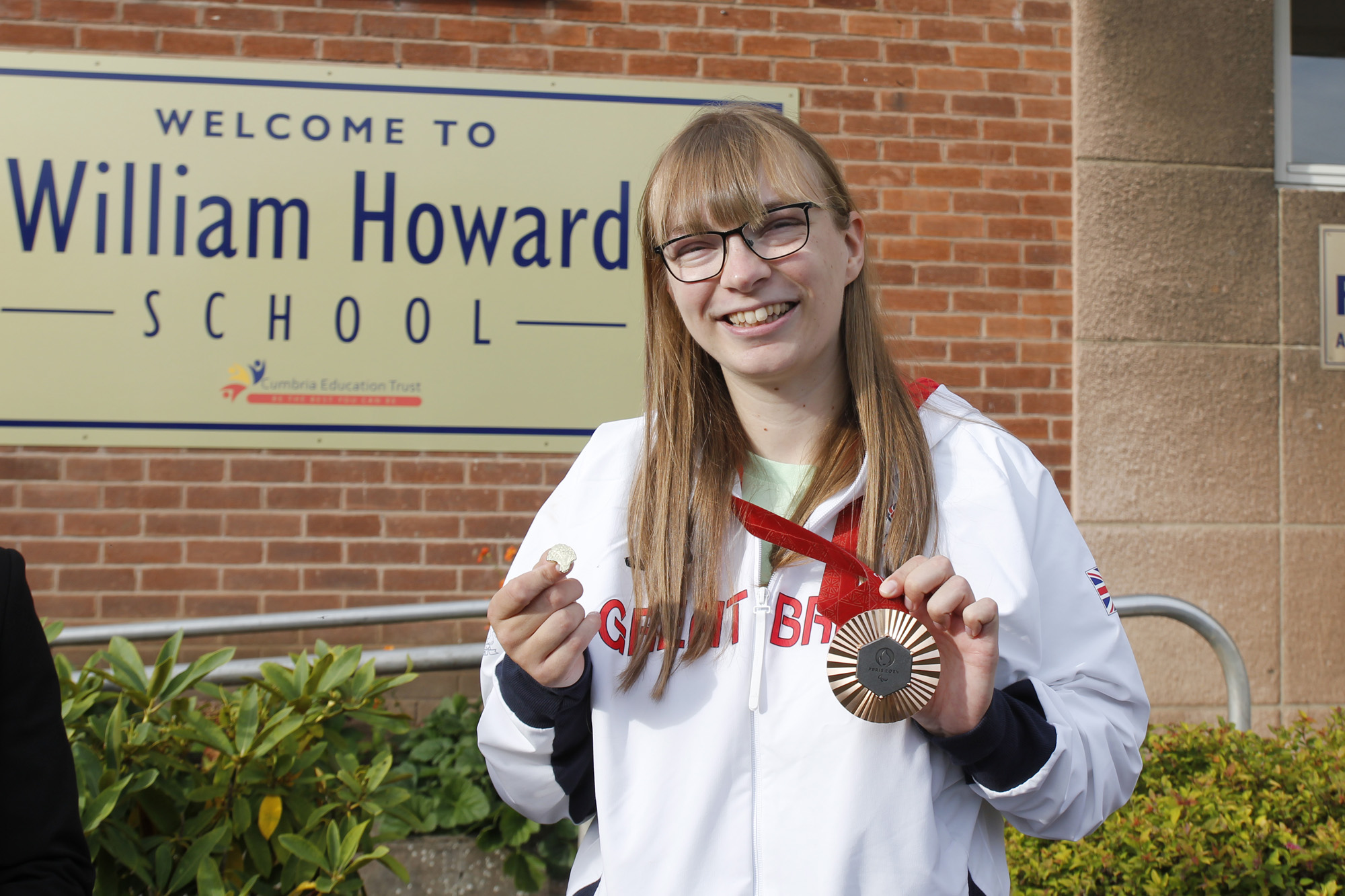 Medal Winning Anna Returns to WHS - William Howard School